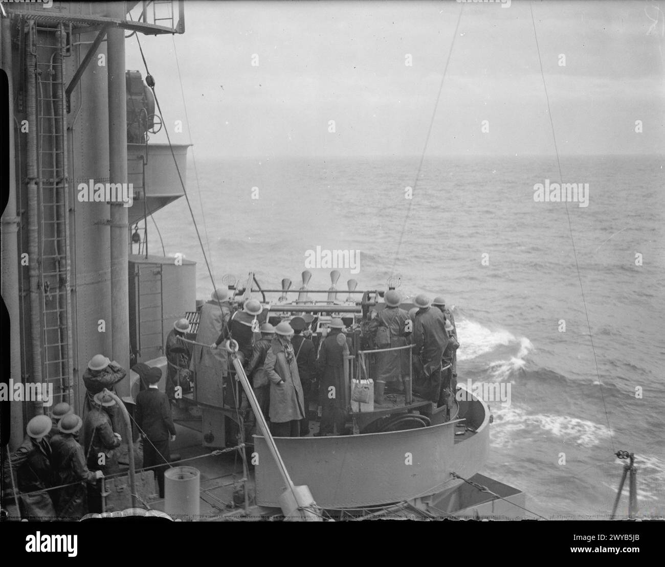 GUNNERY SCENES ON BOARD THE BATTLESHIP HMS RODNEY. OCTOBER 1940, AT SEA ...