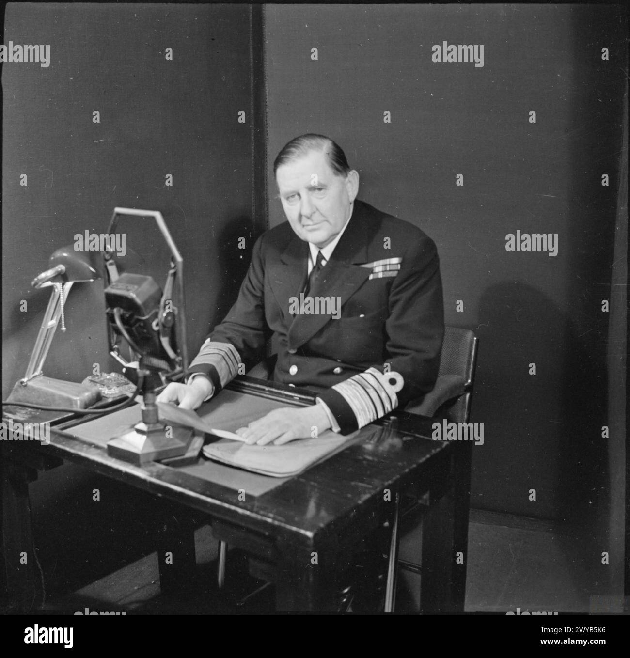THE ROYAL NAVY DURING THE SECOND WORLD WAR - Admiral Sir Henry Harwood ...