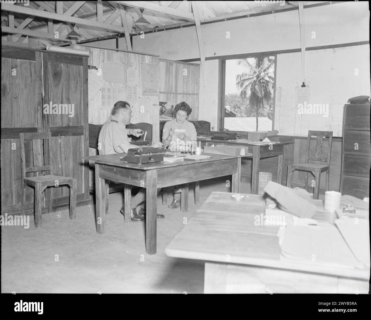 WAAF Corporal Betty Buck of Rugby, Staffordshire, takes shorthand ...