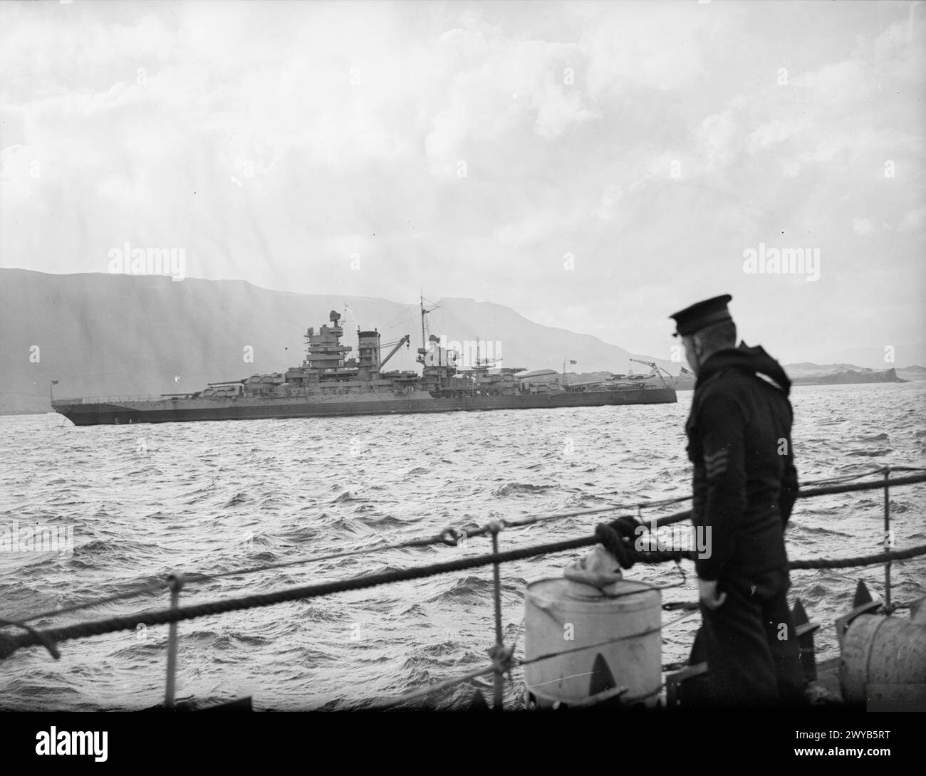Hms victorious hi-res stock photography and images - Alamy