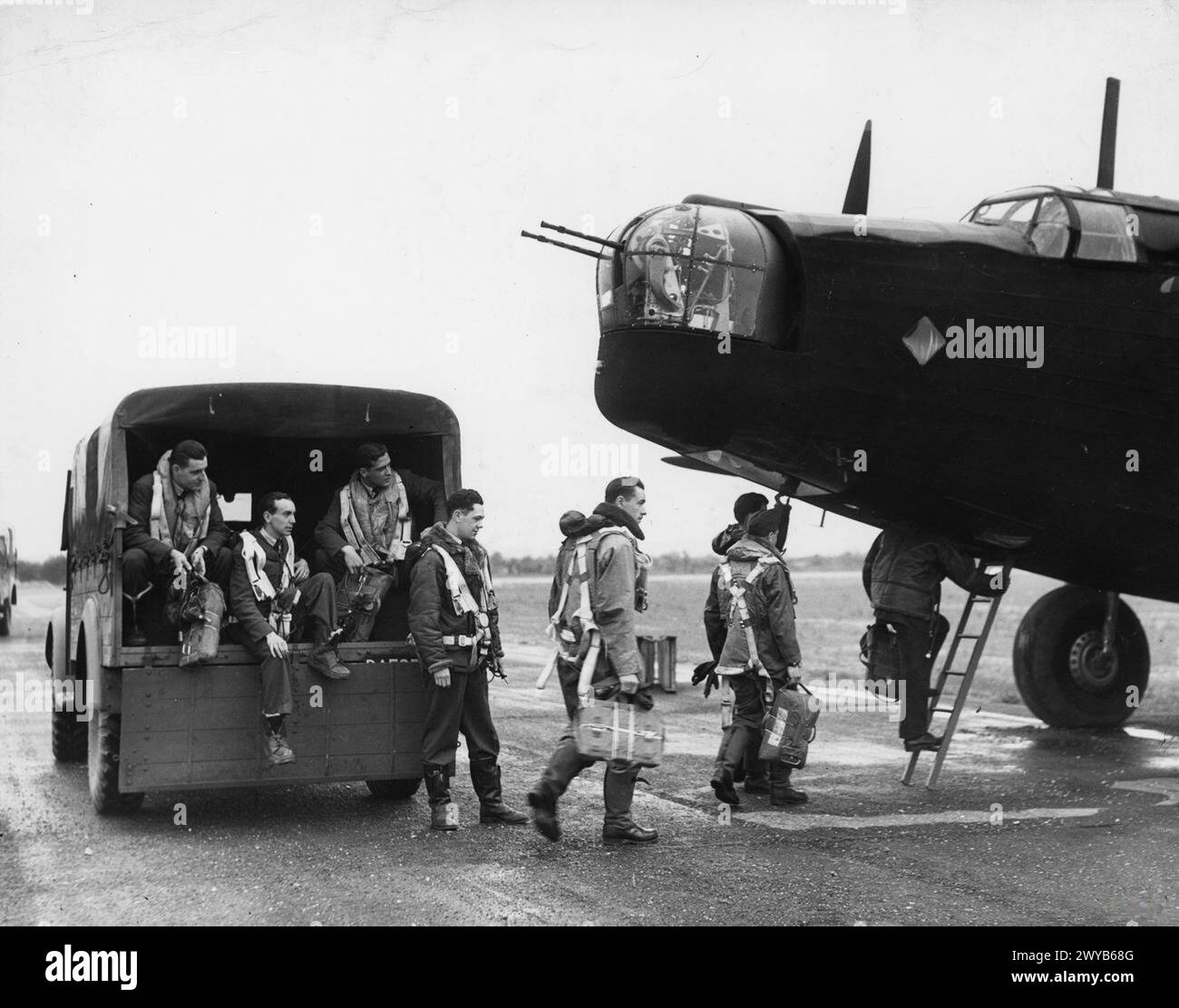 RAF BOMBER COMMAND - Aircrew of No. 405 (Vancouver) Squadron RCAF board ...