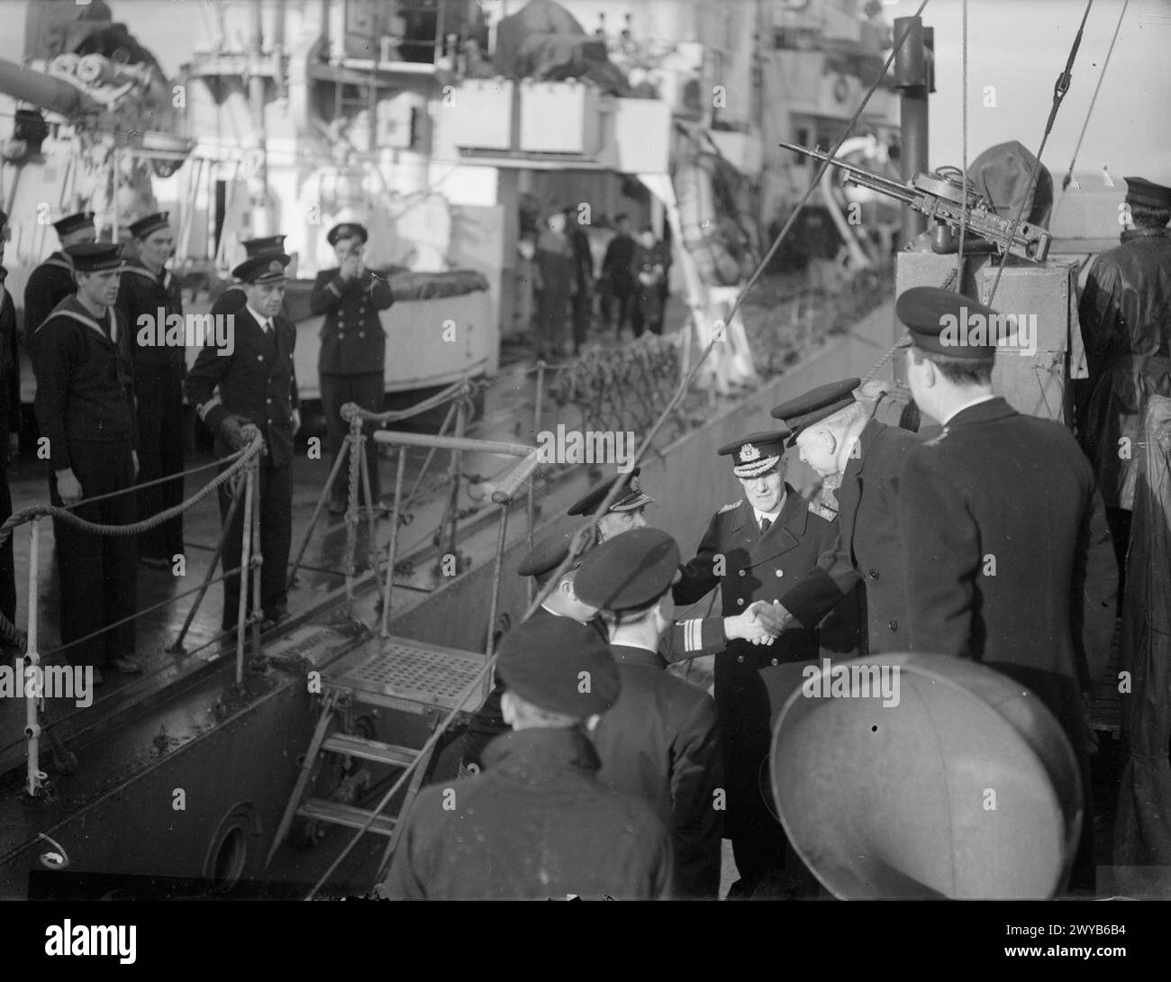 FIRST LORD OF THE ADMIRALTY VISITS HM SHIPS AND SUBMARINES IN THE CLYDE ...