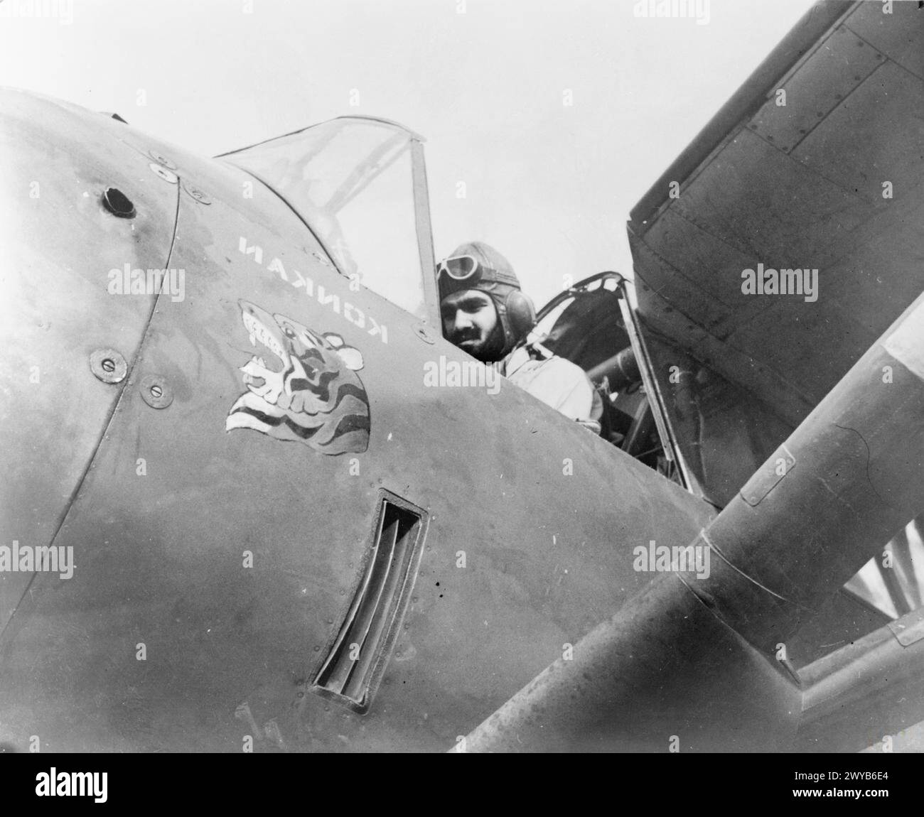 Indian air force flight lieutenant hi-res stock photography and images ...