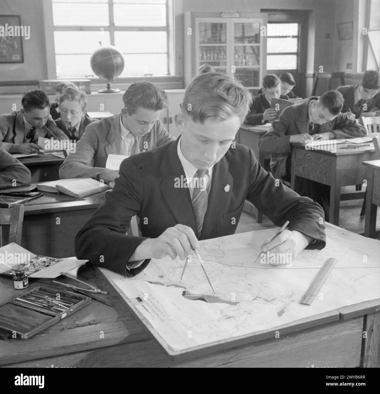 TECHNICAL SCHOOL: TRAINING AT TOTTENHAM POLYTECHNIC, MIDDLESEX, ENGLAND ...