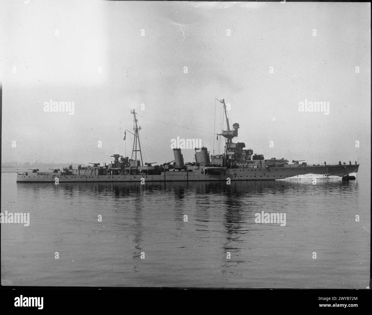 Hms coventry hi-res stock photography and images - Alamy