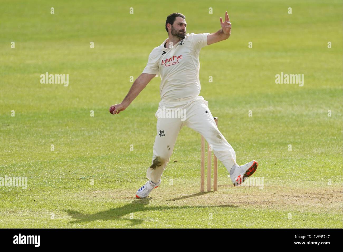 Nottinghamshire's Brett Hutton bowling during day one of the Vitality ...