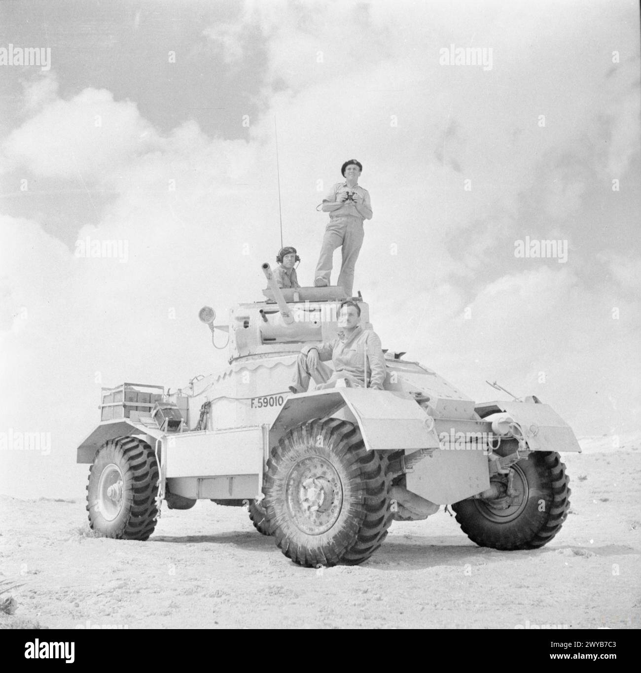 THE BRITISH ARMY IN NORTH AFRICA 1942 - AEC Mk I armoured car equipped ...