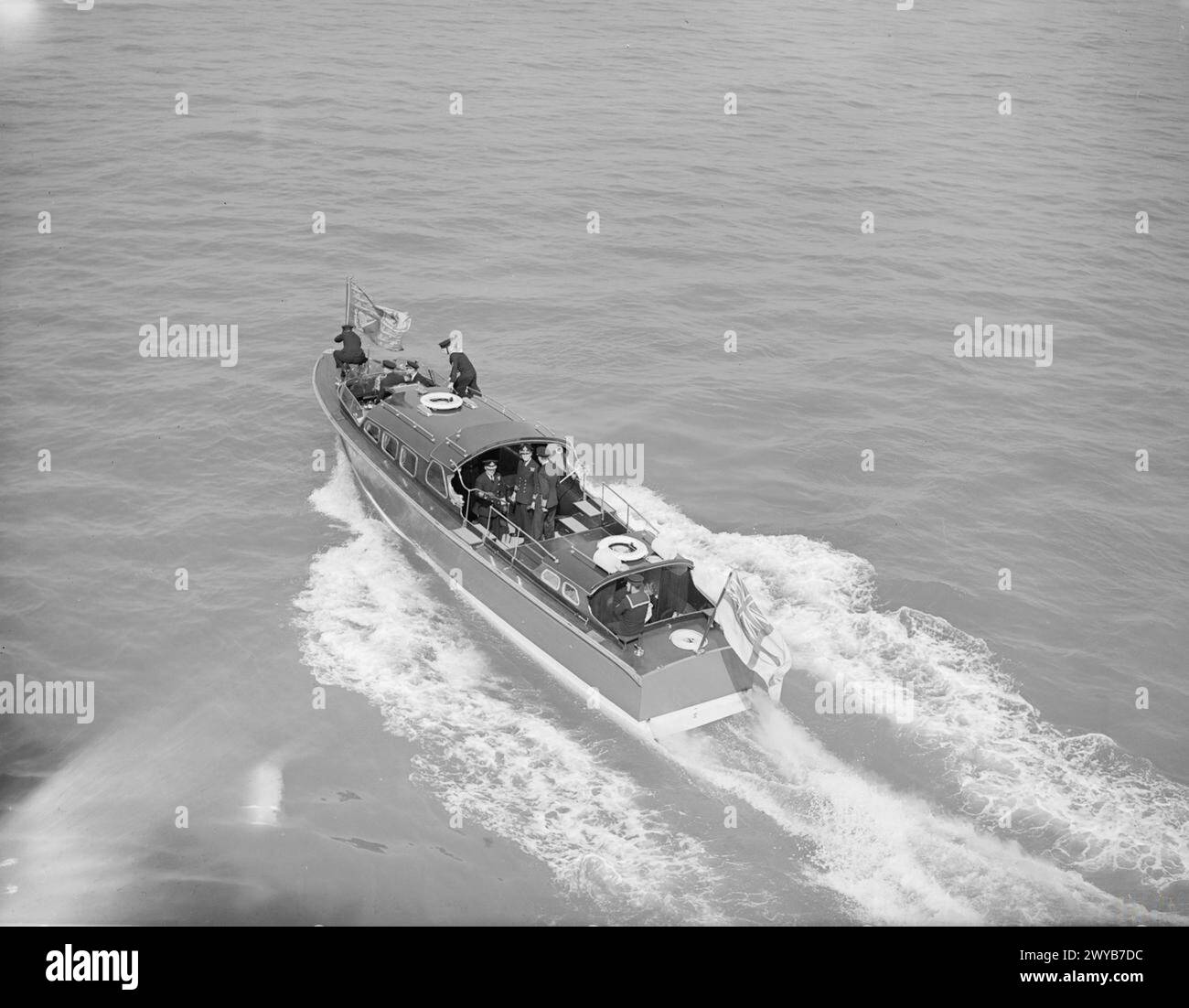 THE KING WITH THE INVASION FLEET. 24 MAY 1944, HMS BULOLO, AT BEAULIEU ...