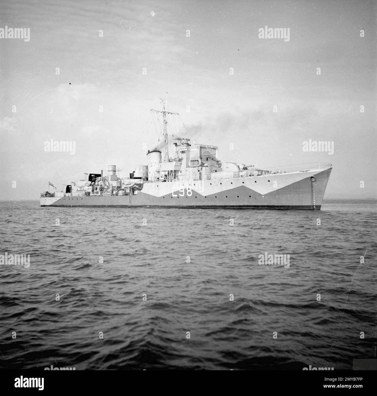 HMS OAKLEY, HUNT CLASS DESTROYER, AUGUST 1944. - Starboard side of HMS ...