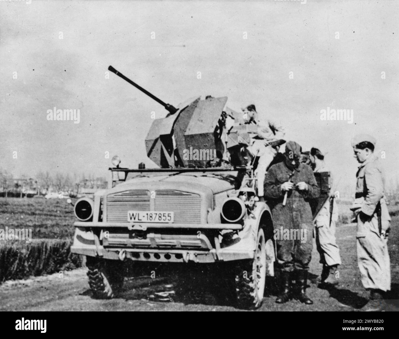 GERMAN TANKS AND MILITARY VEHICLES OF THE SECOND WORLD WAR - 2cm Flak ...