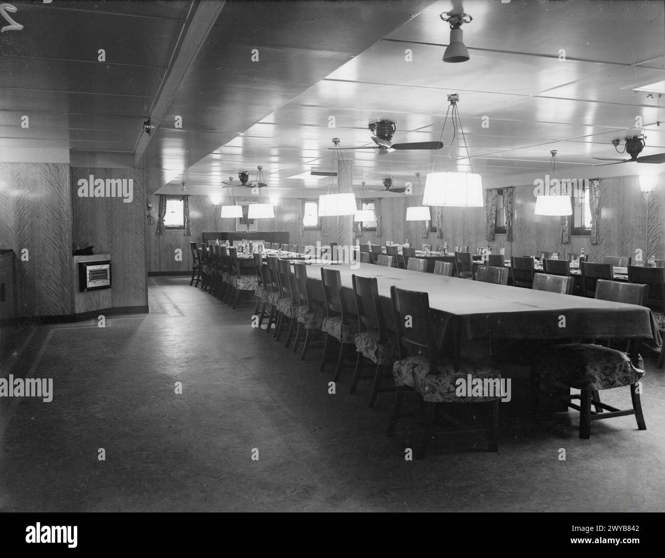 1940s record room hi-res stock photography and images - Alamy