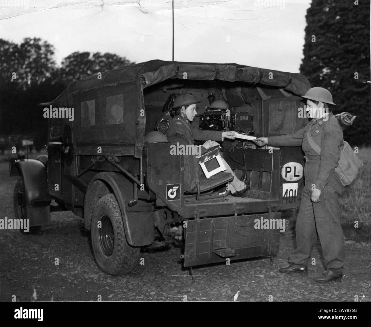 THE POLISH ARMY IN BRITAIN, 1940-1947 - Private Anna Migała (left) of a ...