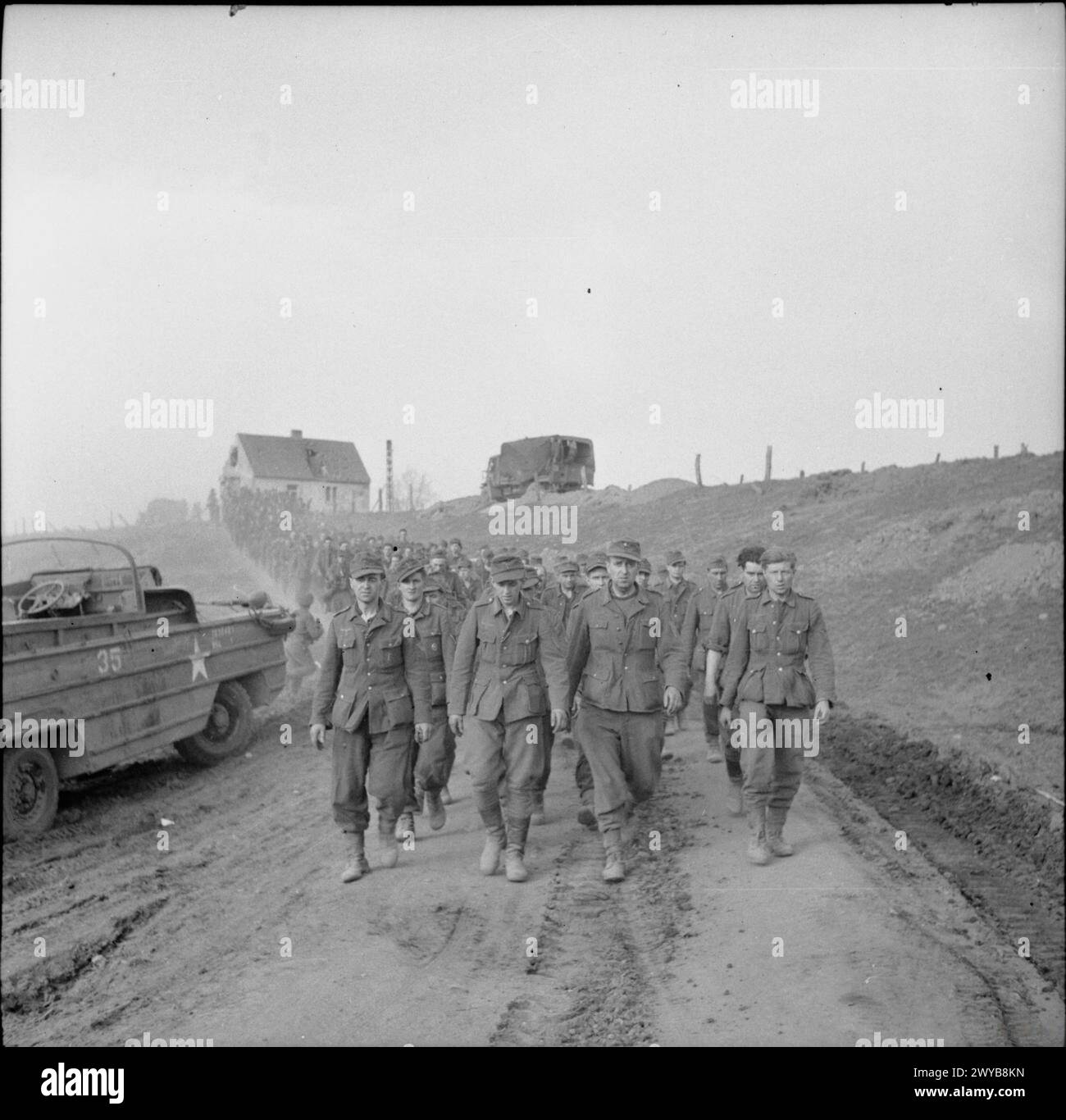 British pows 1945 hi-res stock photography and images - Alamy