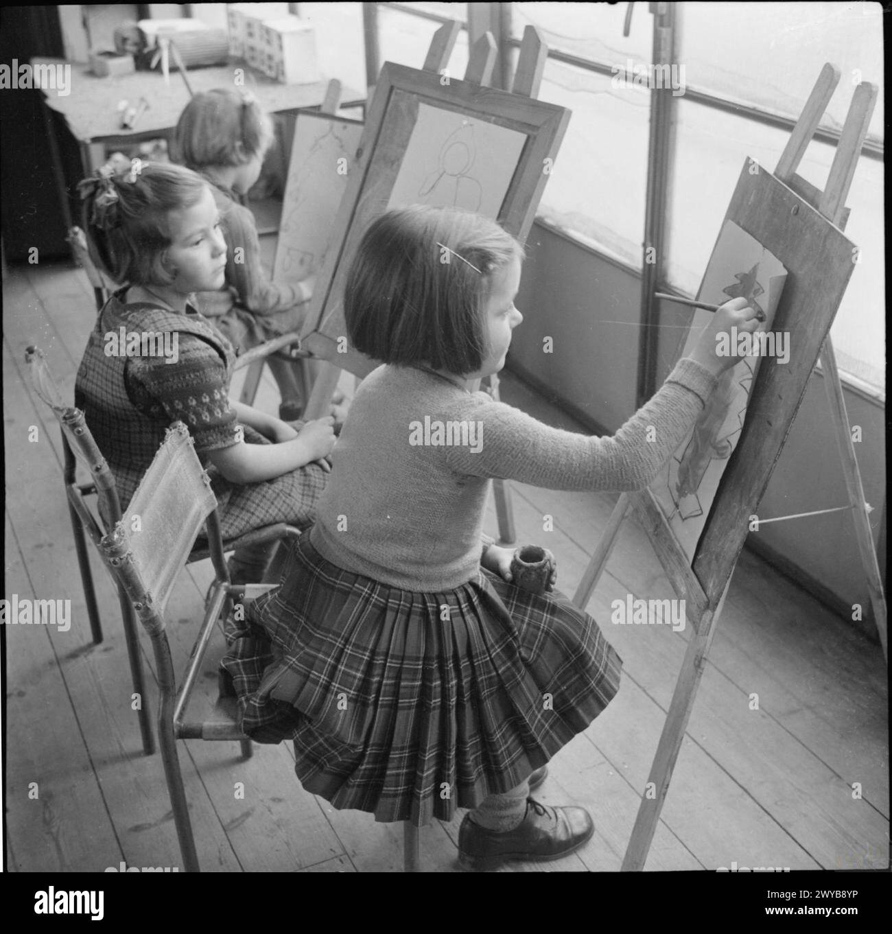 A MODERN VILLAGE SCHOOL: EDUCATION IN CAMBRIDGESHIRE, ENGLAND, UK, 1944 ...