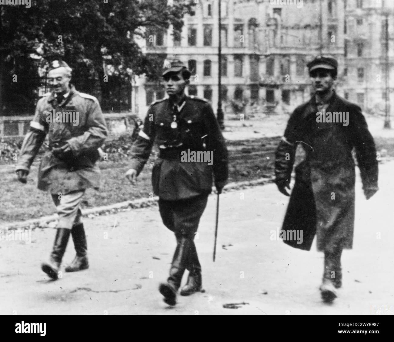 Flag truce hi-res stock photography and images - Alamy