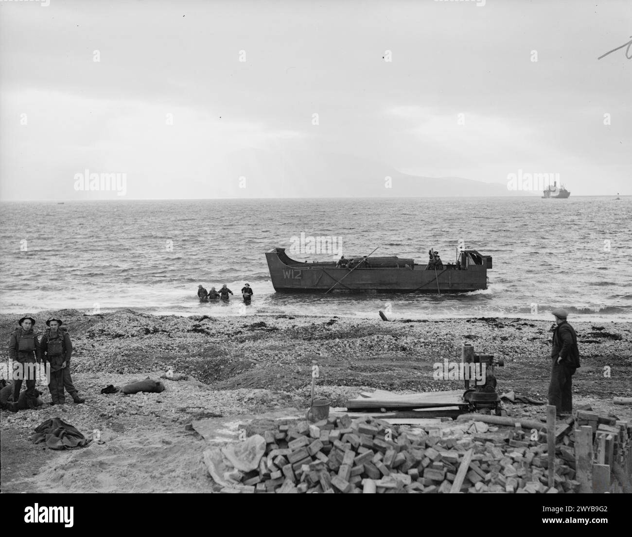 COMBINED LANDING EXERCISES. 3 AND 4 DECEMBER 1941, SKIPNESS, SCOTLAND ...