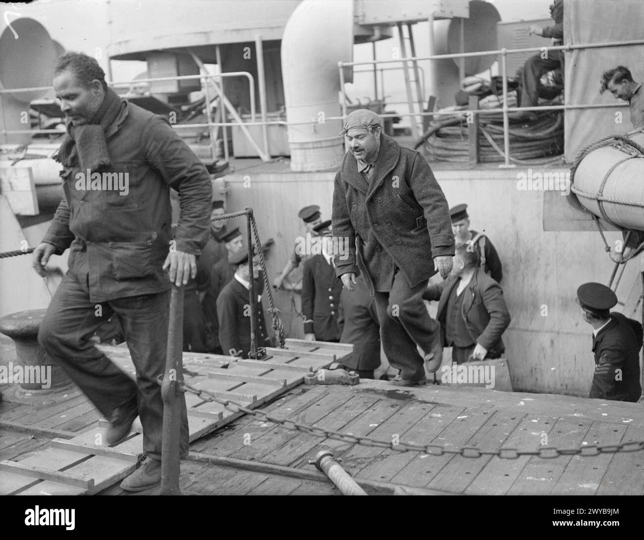 HMS Dianthus, a British corvette, brings survivors ashore in Liverpool ...