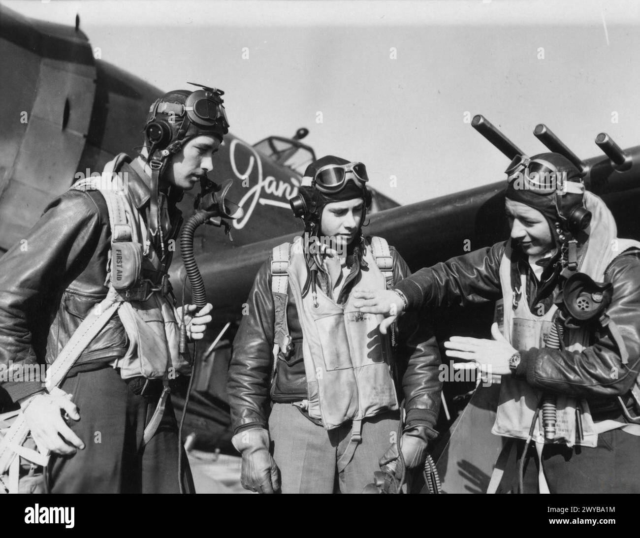 UNITED STATES EIGHTH AIR FORCE IN BRITAIN, 1942-1945 - Three pilots of ...