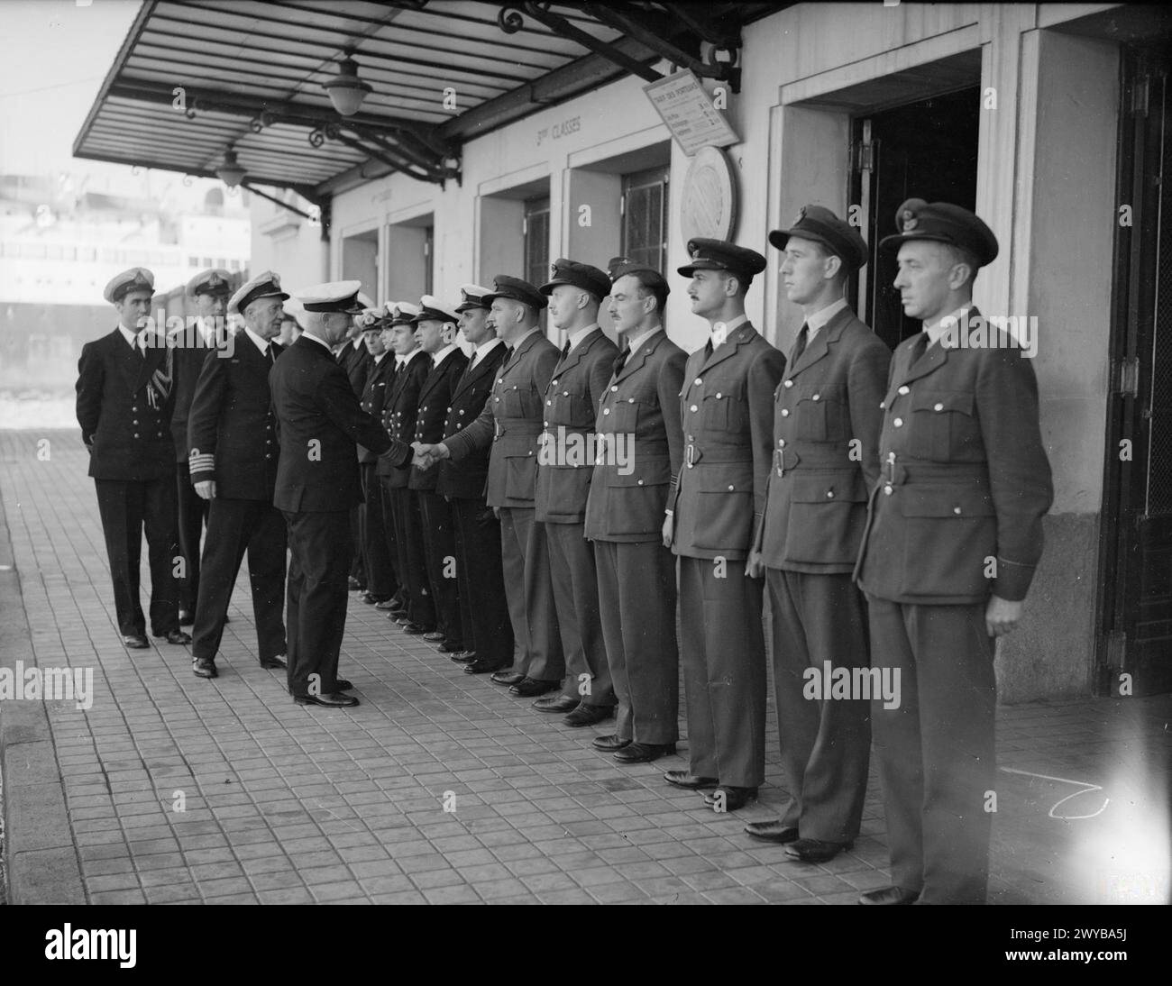 ADMIRAL CUNNNINGHAM INSPECTS MEN WHO TOOK PART IN NORTH AFRICA ...