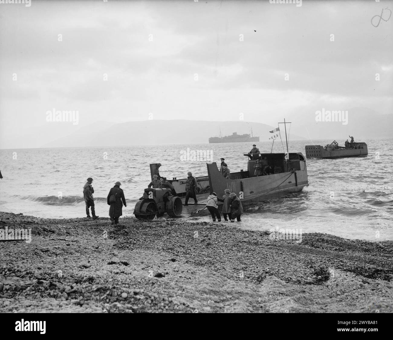 COMBINED LANDING EXERCISES. 3 AND 4 DECEMBER 1941, SKIPNESS, SCOTLAND ...
