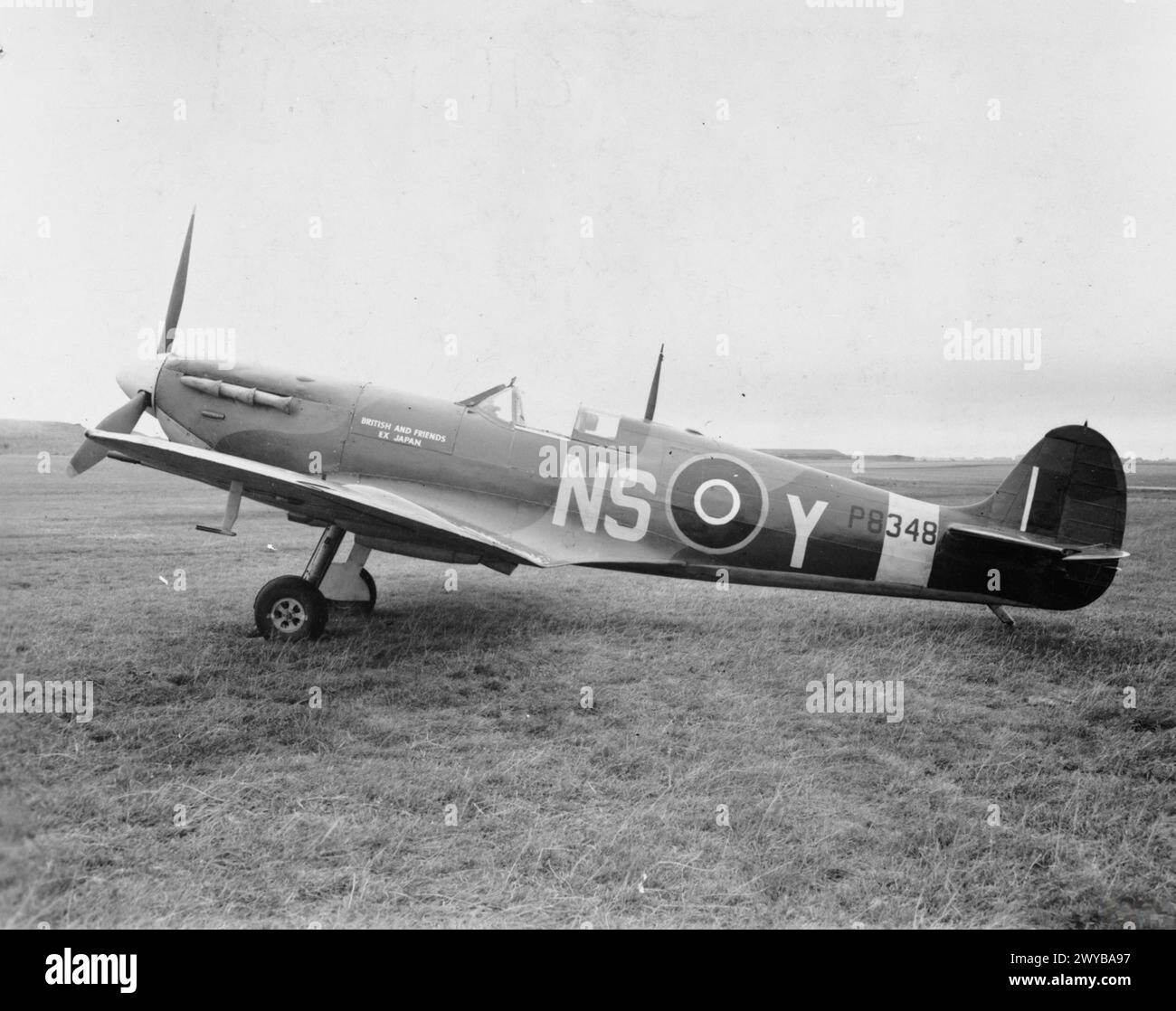 AIRCRAFT OF THE ROYAL AIR FORCE, 1939-1945: SUPERMARINE SPITFIRE ...