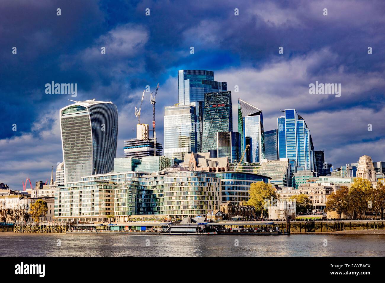 City of London - contains the ancient centre, and constitutes, along ...