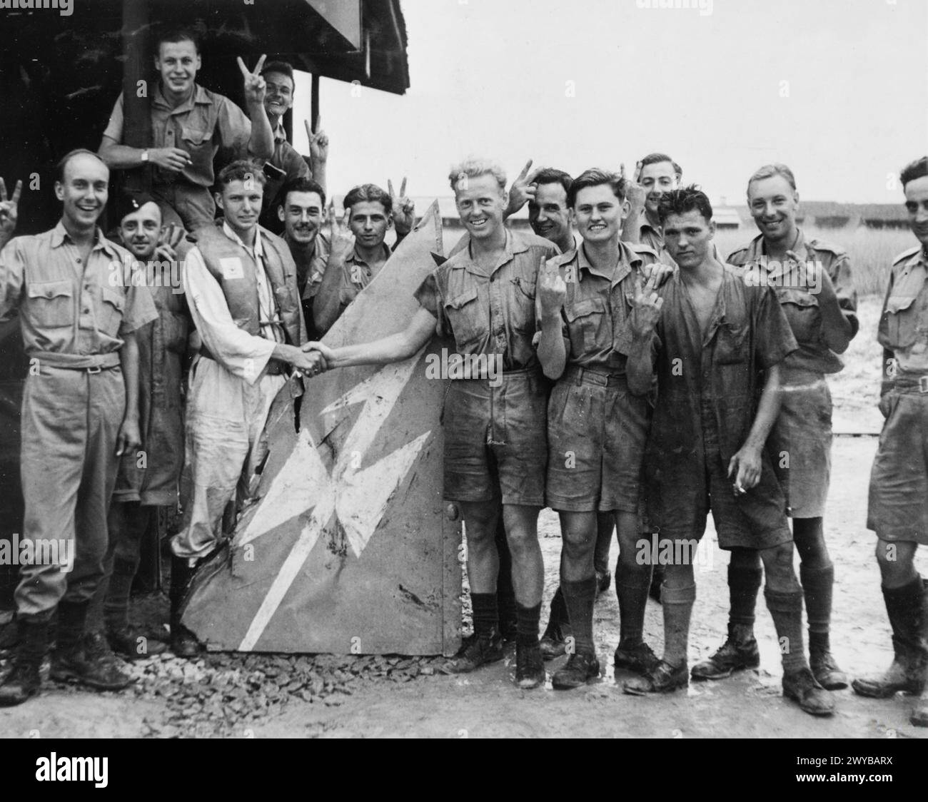 THE CAMPAIGN IN MALAYA 1941 - 1942 - Buffalo pilots of No. 488 (New ...
