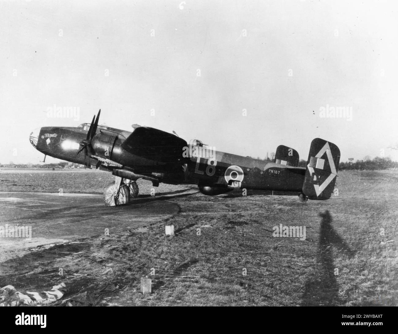 Handley page halifax iii hi-res stock photography and images - Alamy