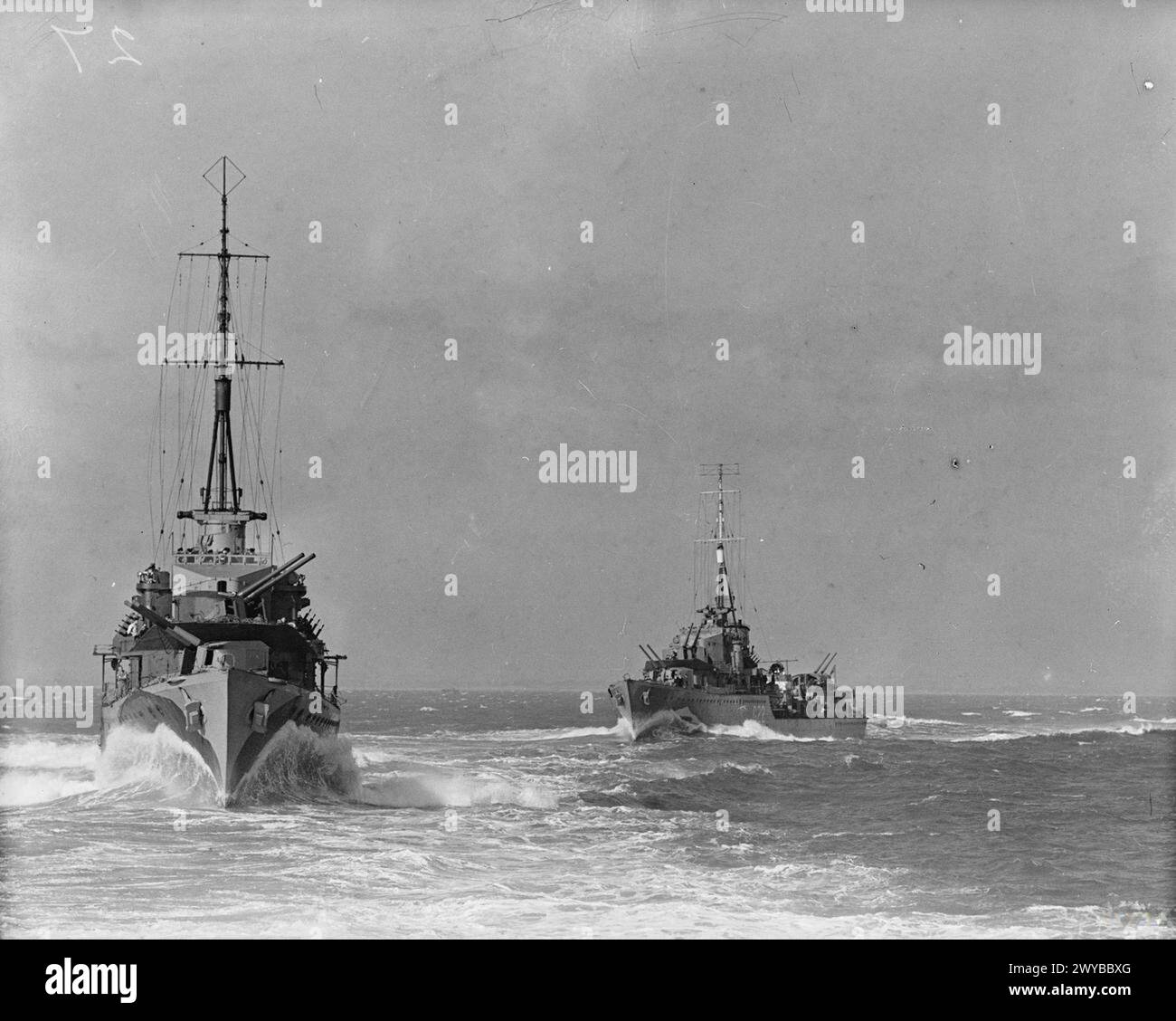Hms jupiter hi-res stock photography and images - Alamy