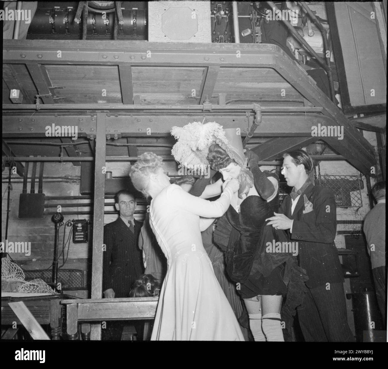 Actress backstage theatre hi-res stock photography and images - Alamy