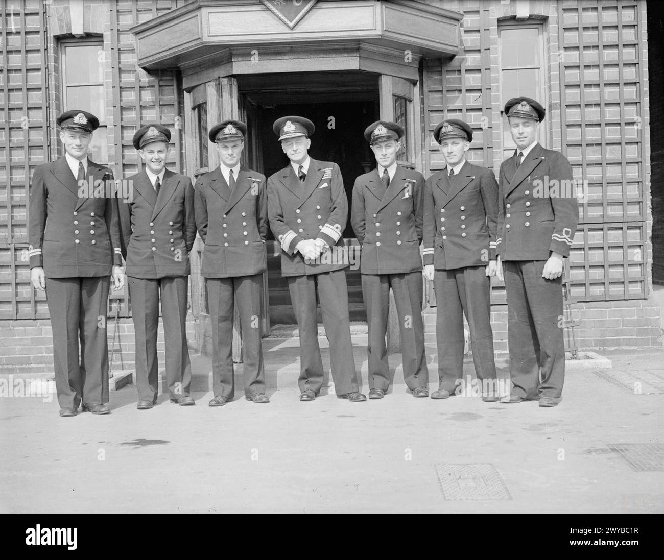 BRITISH SUBMARINE HMS STORM RETURNS HOME FROM THE FAR EAST. 8 APRIL ...