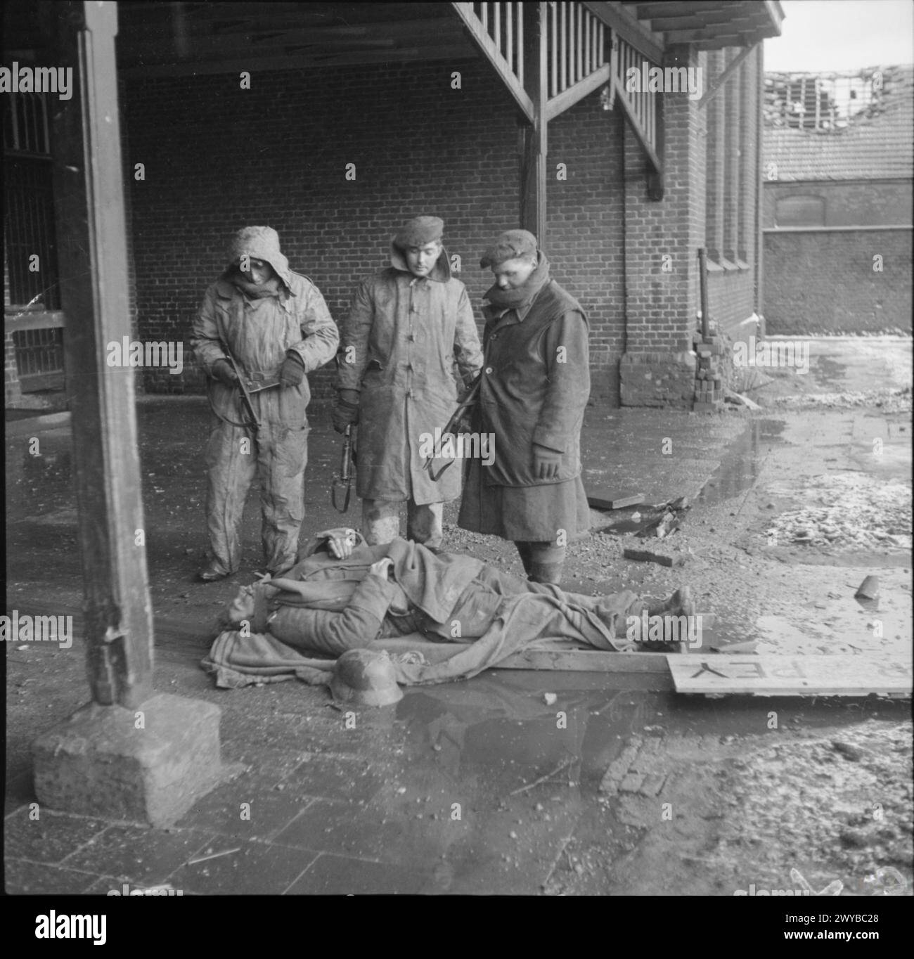 THE BRITISH ARMY IN NORTH-WEST EUROPE 1944-1945 - Men of 7th Armoured ...
