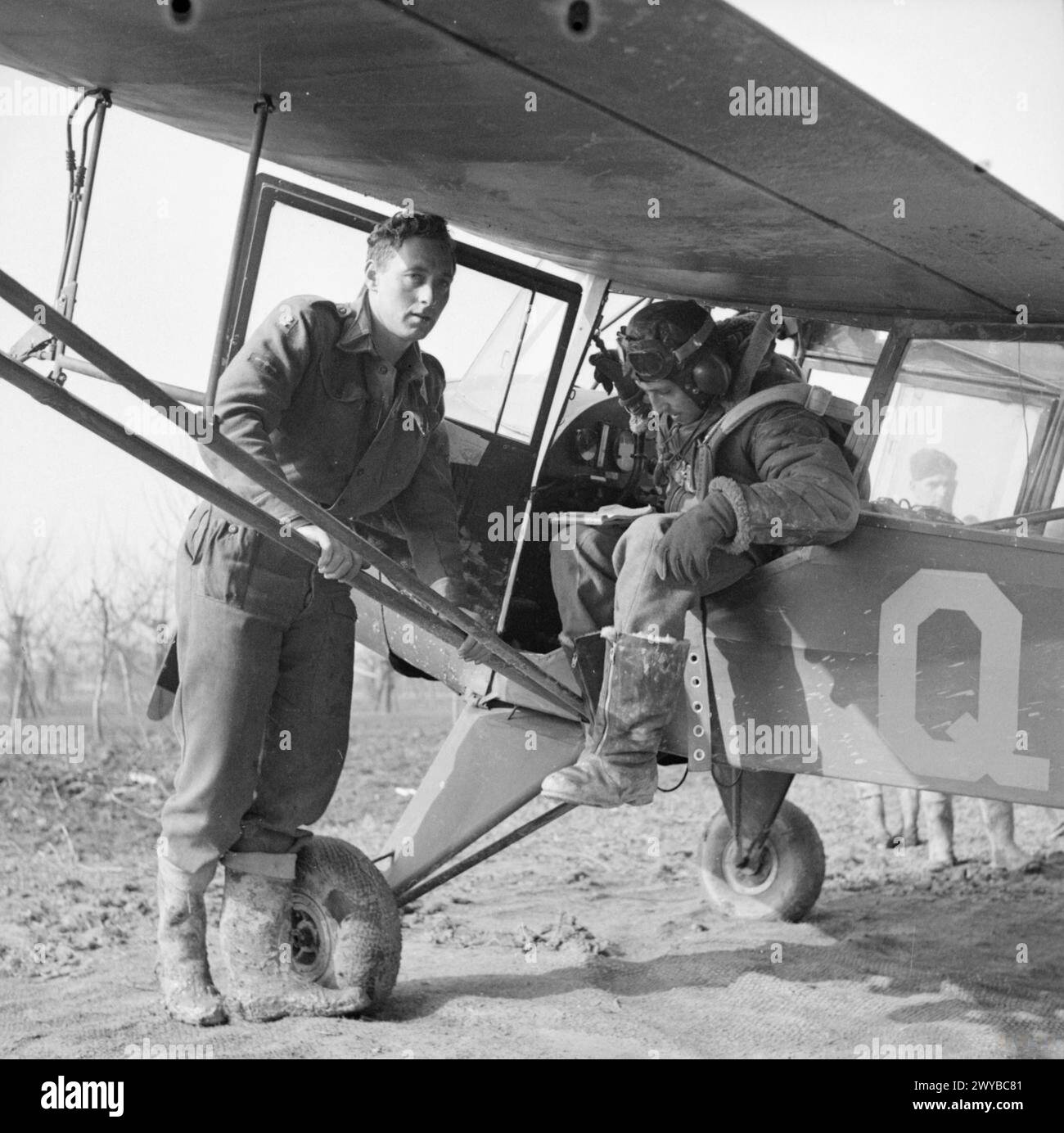 654 squadron hi-res stock photography and images - Alamy