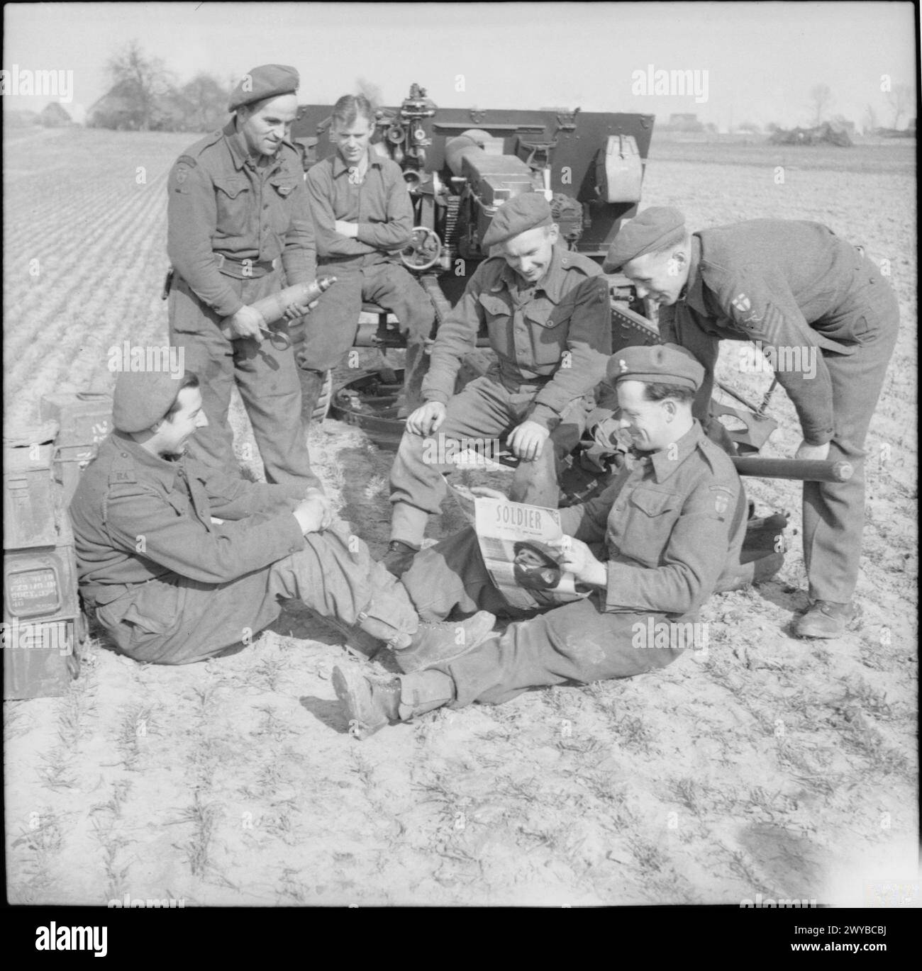 THE BRITISH ARMY IN NORTH-WEST EUROPE 1944-45 - The crew of a 25-pdr ...