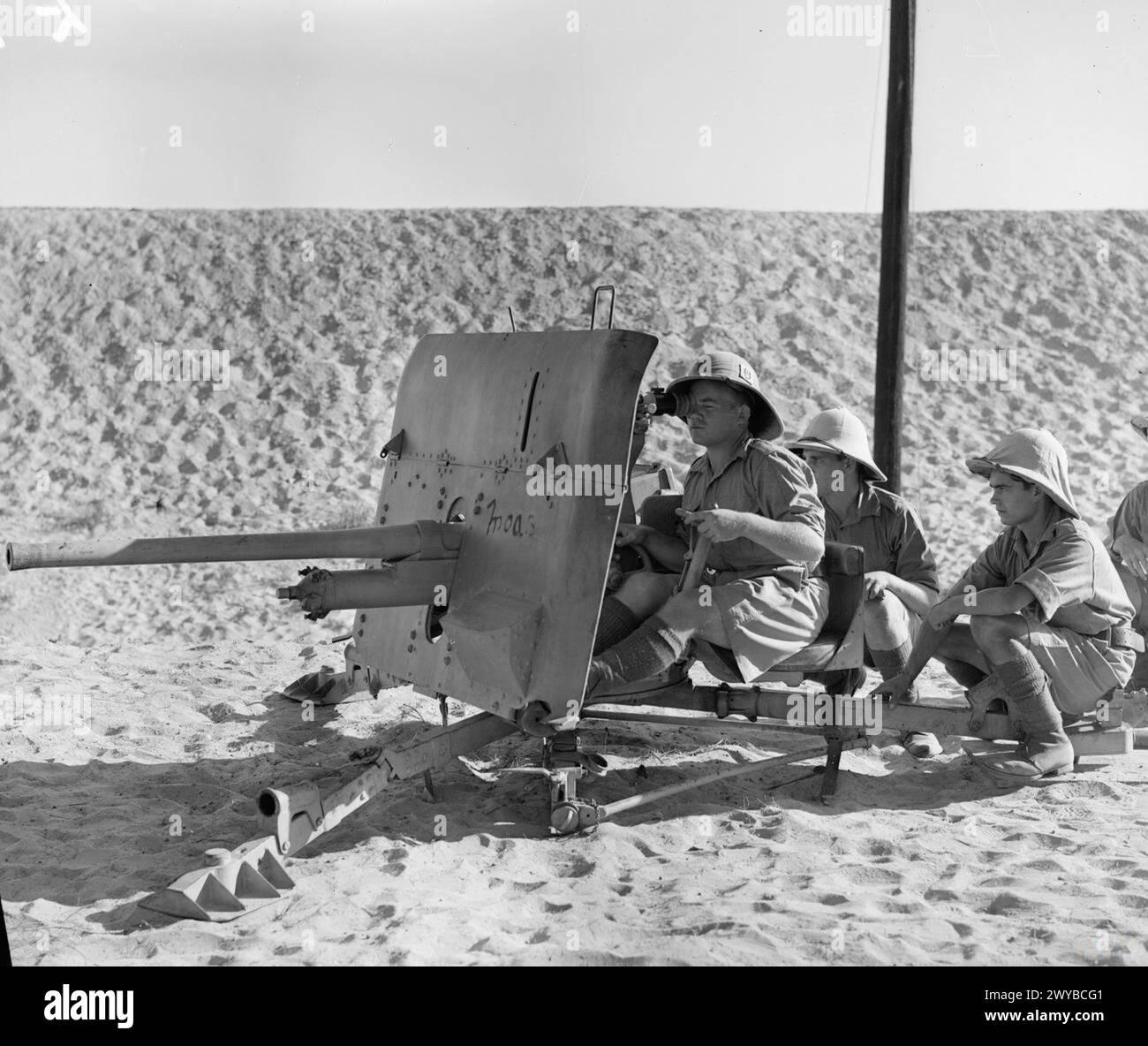 THE BRITISH ARMY IN NORTH AFRICA 1940 - A 2 Pounder anti-tank gun being ...
