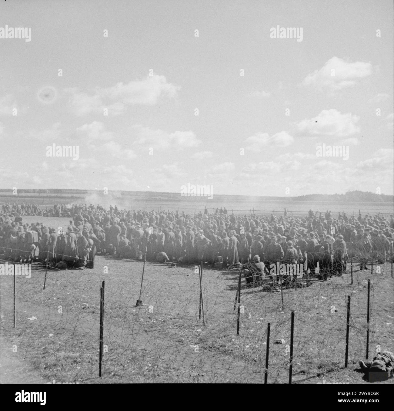 Guarding pows hi-res stock photography and images - Alamy