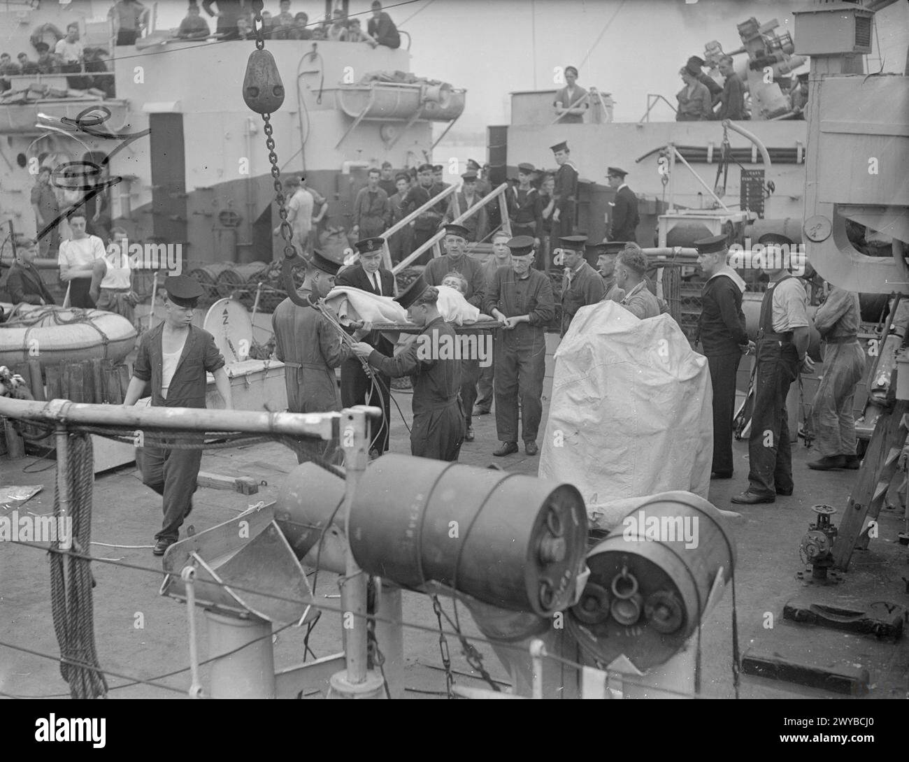 BRITISH NAVAL FORCE SINKS THREE E-BOATS. 19 SEPTEMBER 1944, HARWICH ...