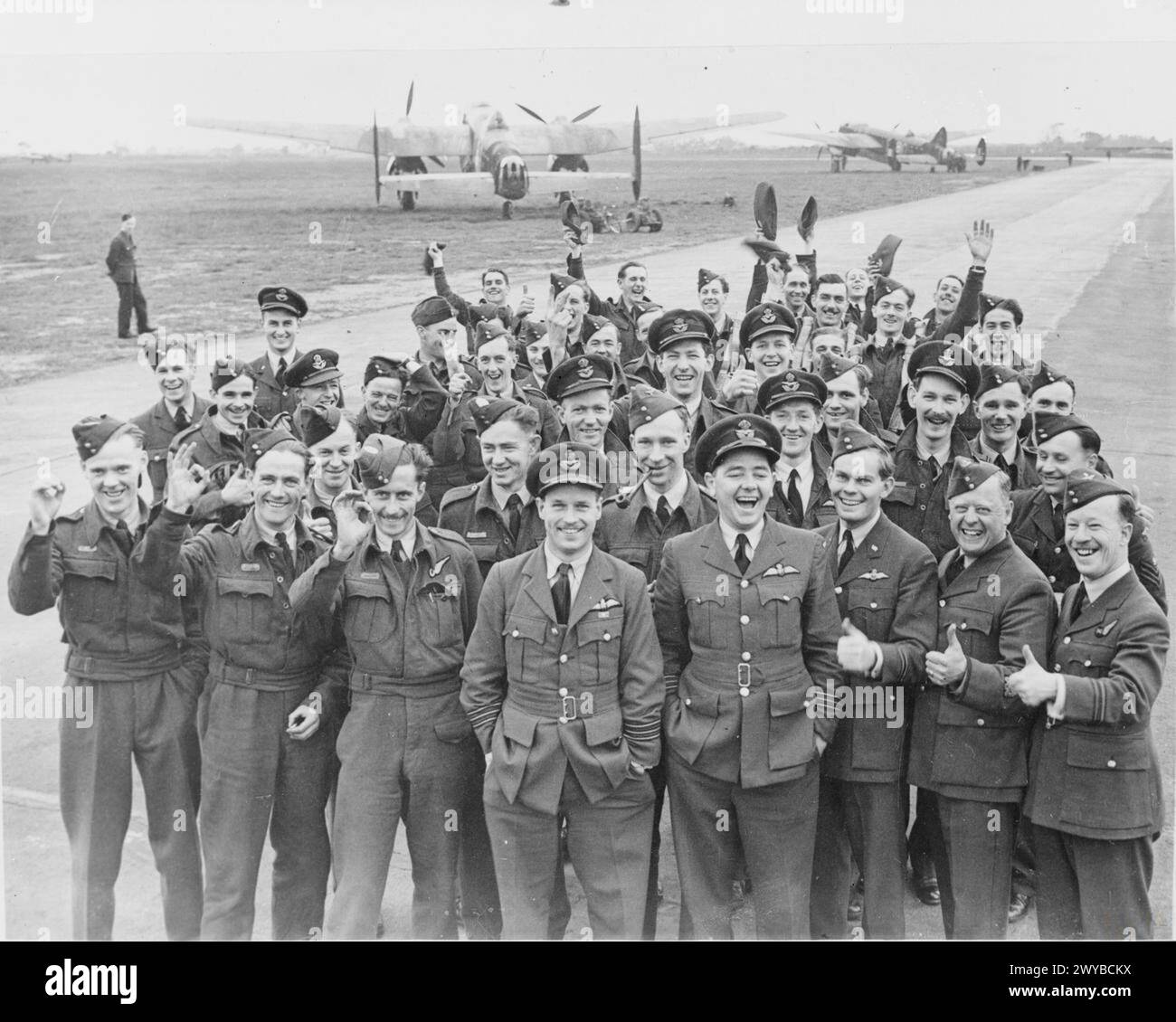 106 squadron raf hi-res stock photography and images - Alamy