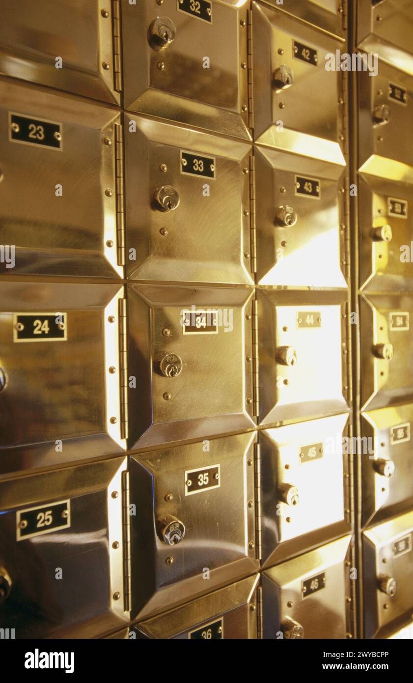 P boxes hi-res stock photography and images - Alamy