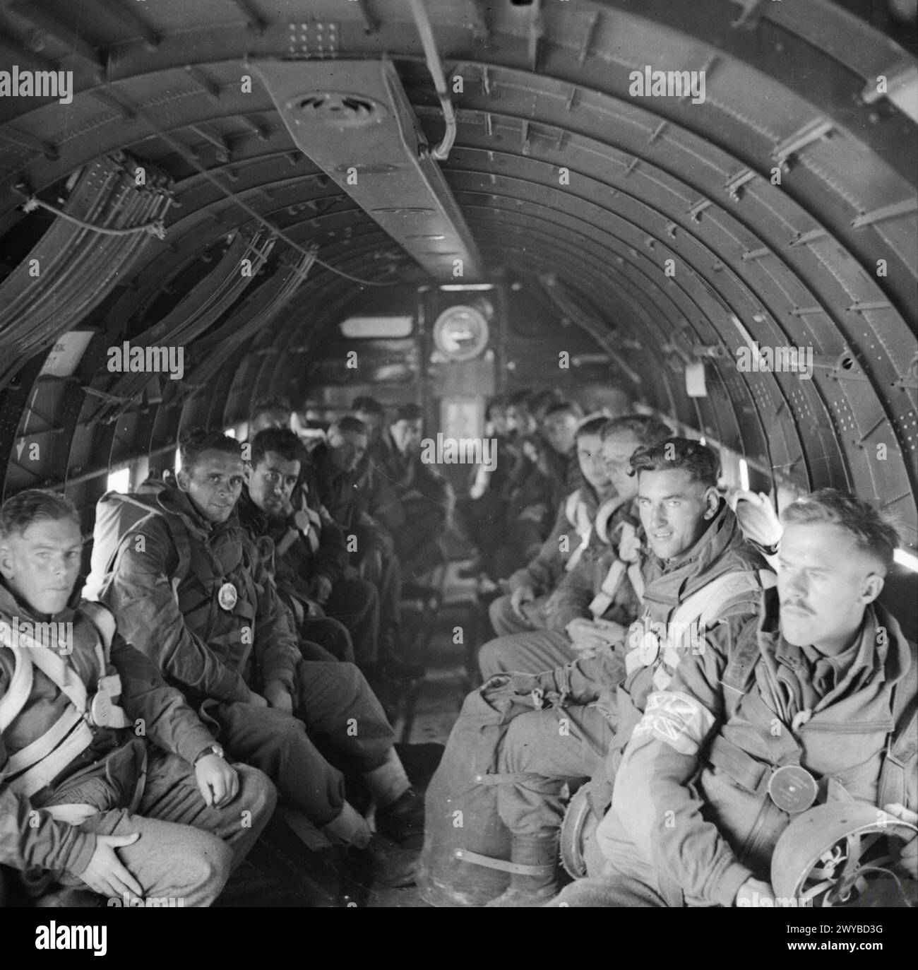 Parachute brigade 1944 hi-res stock photography and images - Alamy