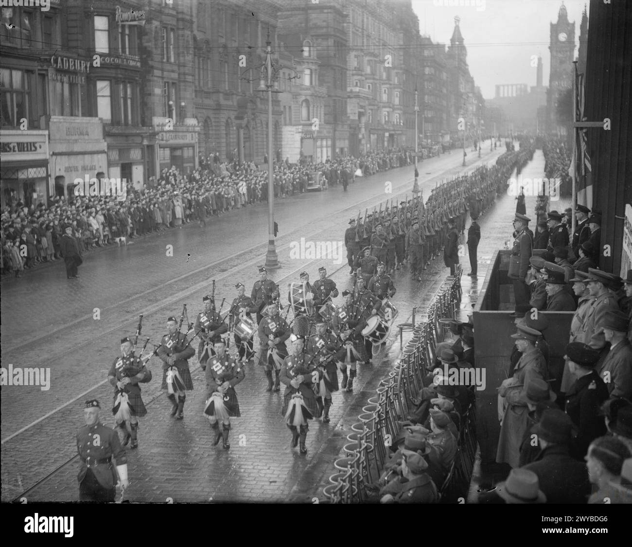 EDINBURGH WARSHIP WEEK NAVAL AND MILITARY PARADE. 6 DECEMBER 1941 ...