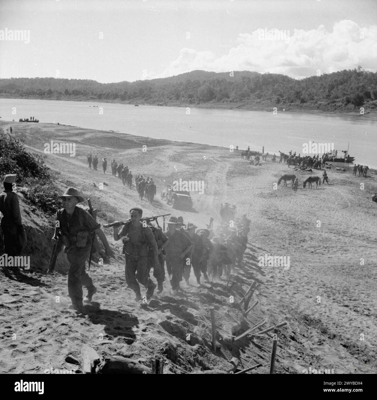 THE BRITISH ARMY IN BURMA 1944 - Troops move up after crossing the ...