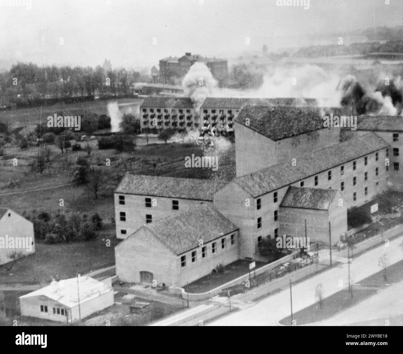 ROYAL AIR FORCE: 2ND TACTICAL AIR FORCE, 1943-1945. - The precision ...