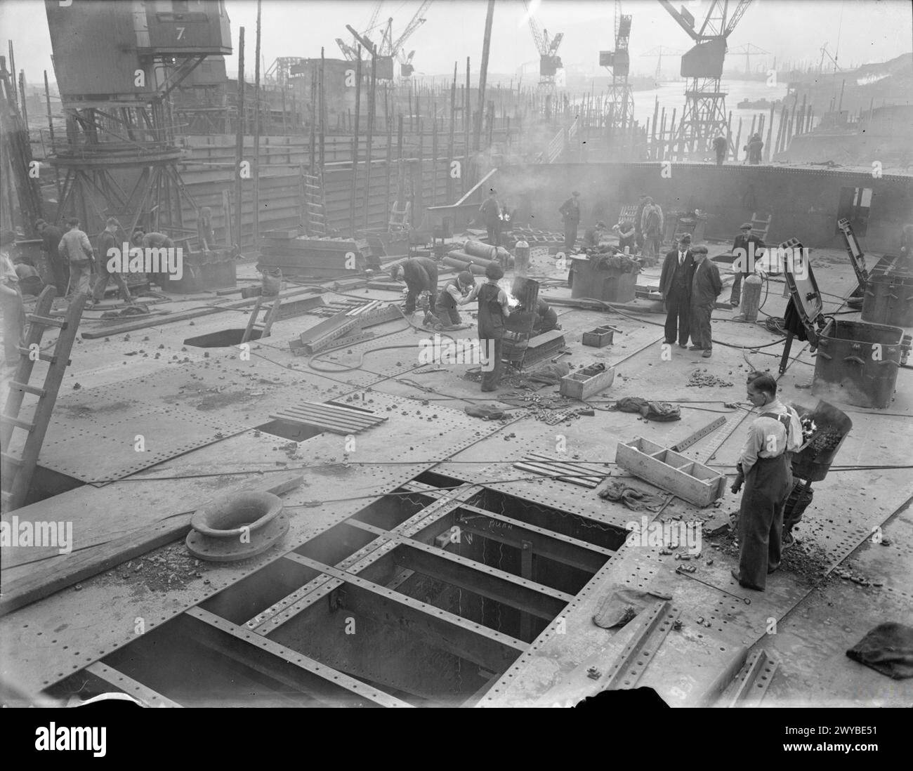 Tanker under construction hi-res stock photography and images - Alamy