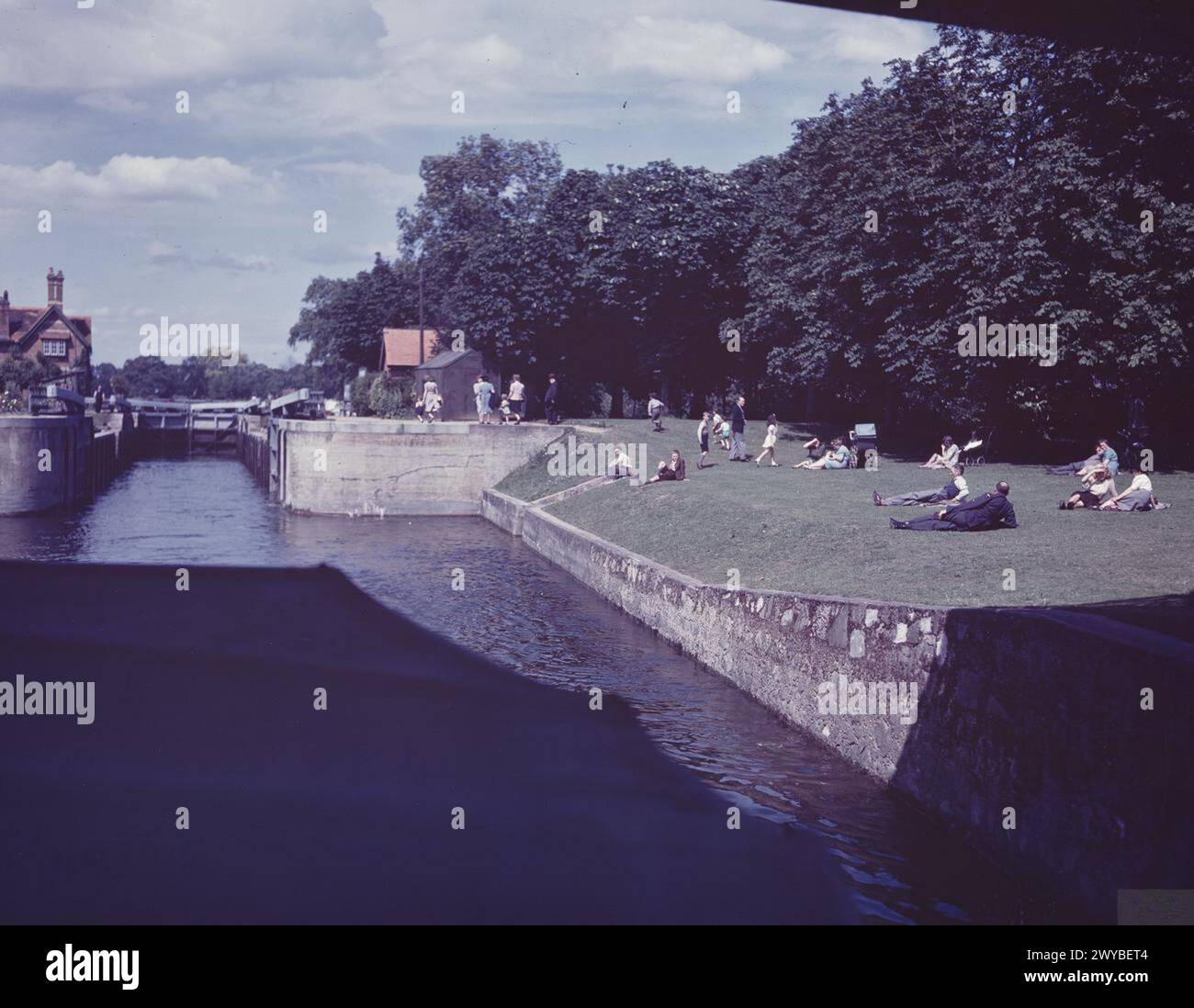 UNITED STATES ARMY AIR FORCES (USAAF) IN BRITAIN, 1942-1945 - Days Lock ...