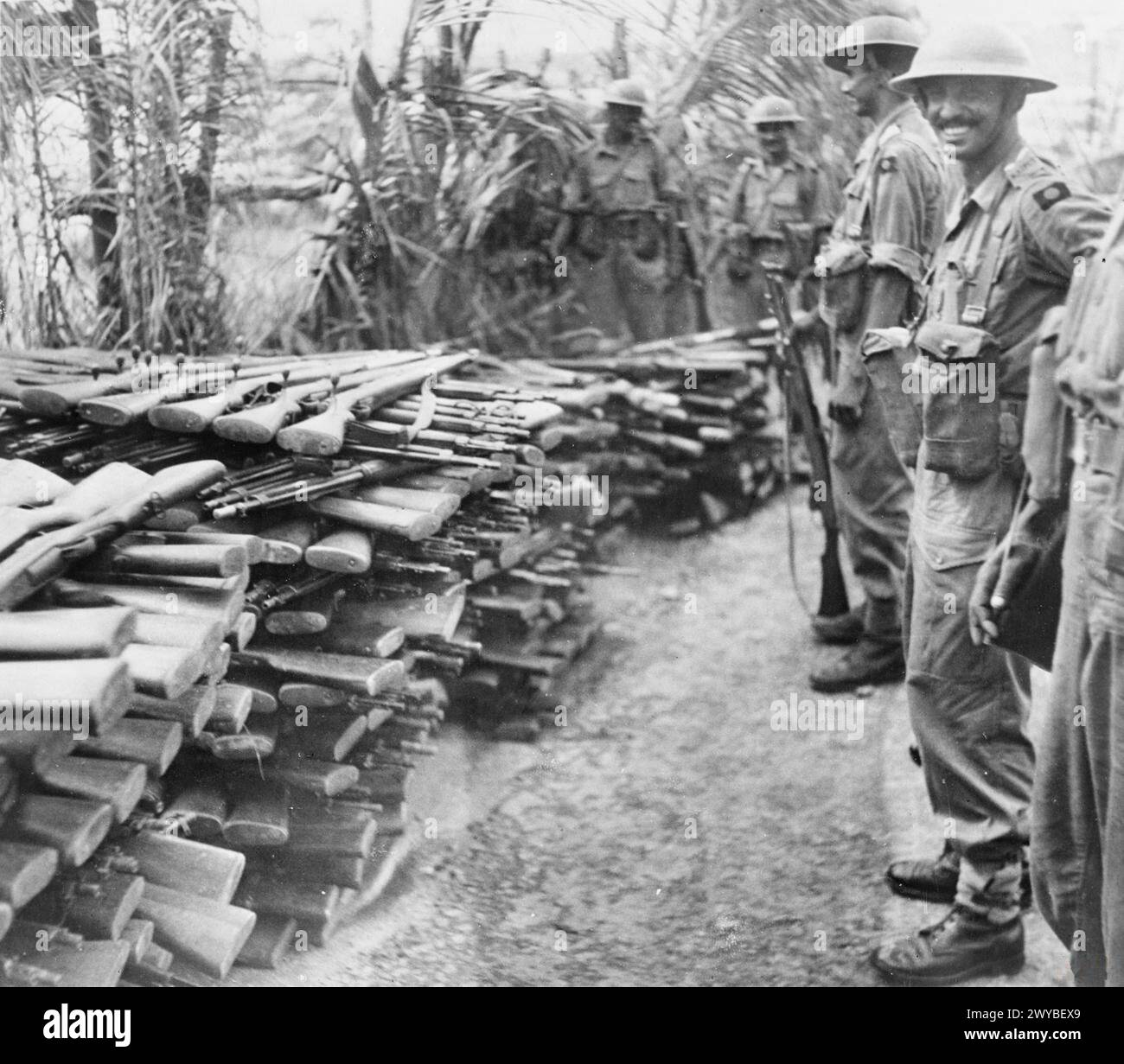 BRITISH REOCCUPATION OF SINGAPORE, 1945 - Troops of the 5th Indian ...