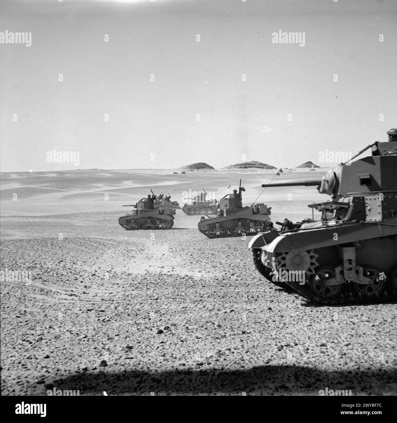 THE BRITISH ARMY IN NORTH AFRICA 1941 - The 8th Hussars testing their ...