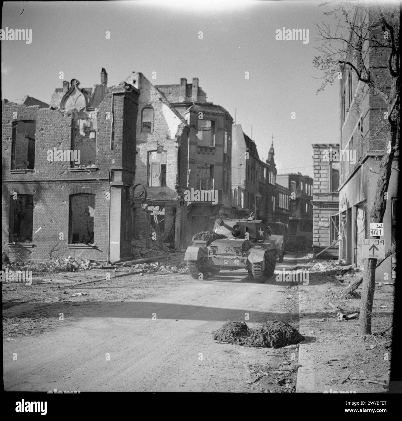 THE BRITISH ARMY IN NORTH-WEST EUROPE 1944-45 - Archer 17-pdr self ...