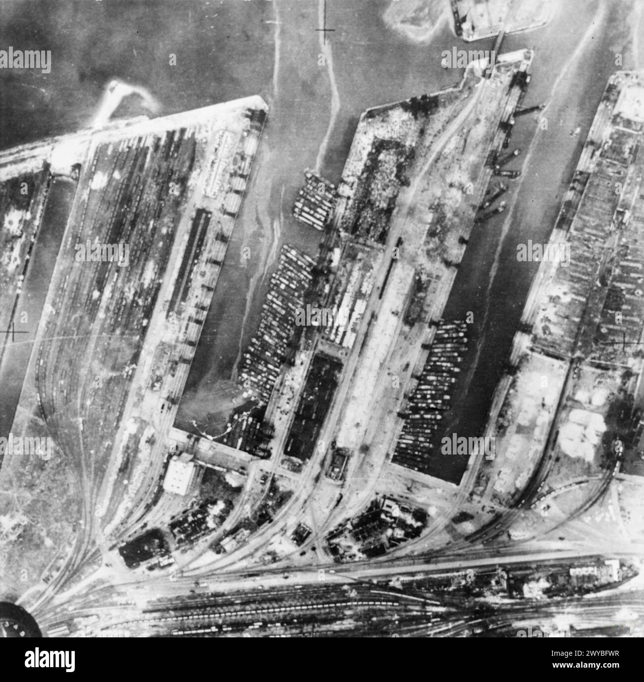 ROYAL AIR FORCE BOMBER COMMAND, 1939-1941. - Vertical aerial photograph ...
