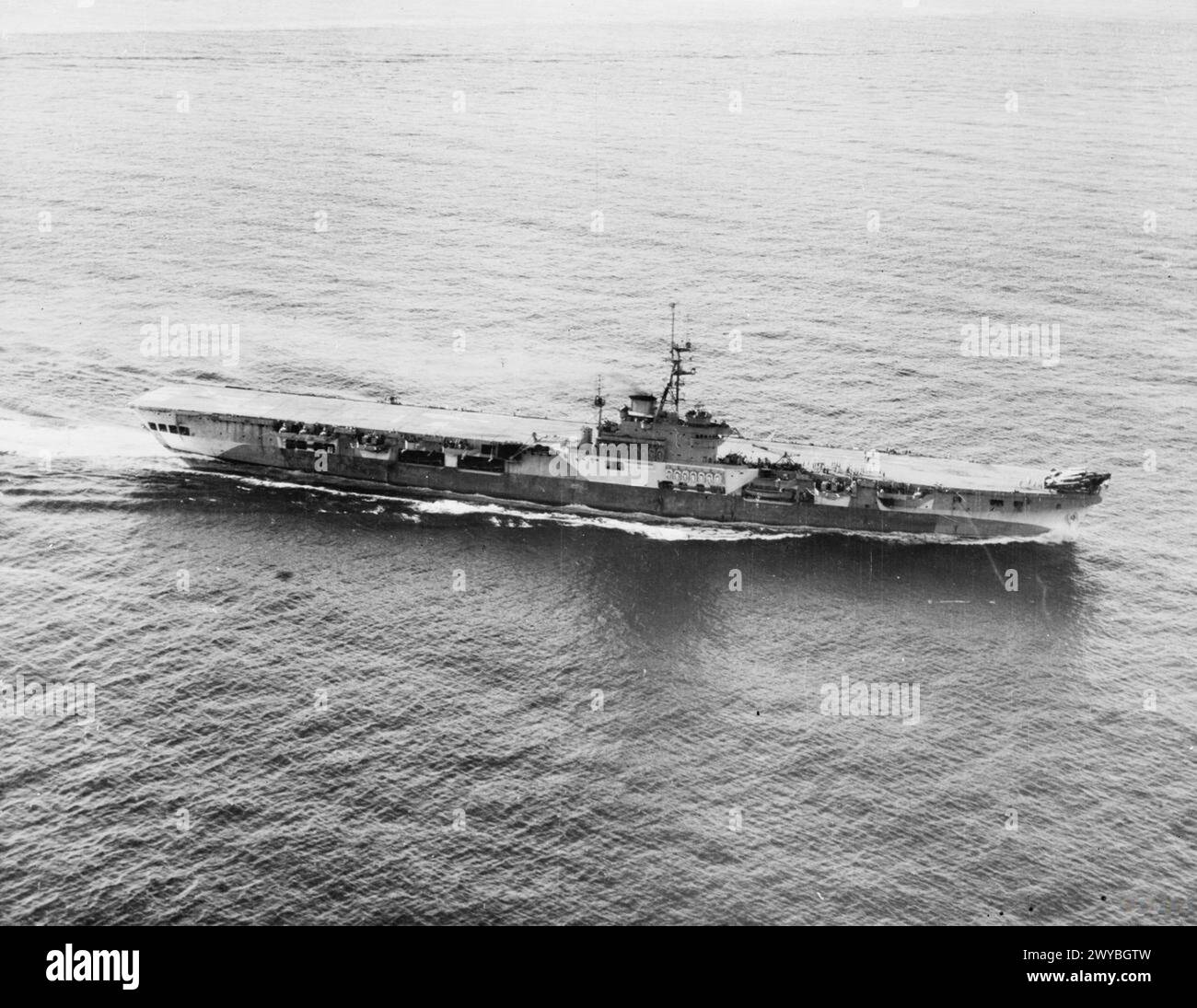 HMS COLOSSUS, BRITISH LIGHT FLEET CARRIER. 25 SEPTEMBER 1945, ON HER ...